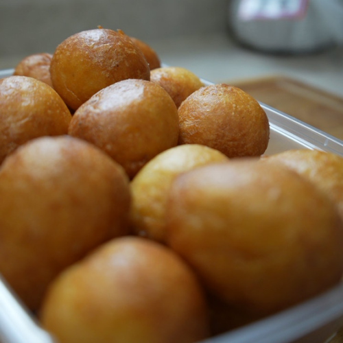 How to Make Wet Ghanaian Bofrot/Puff Puff - Food Sturvs