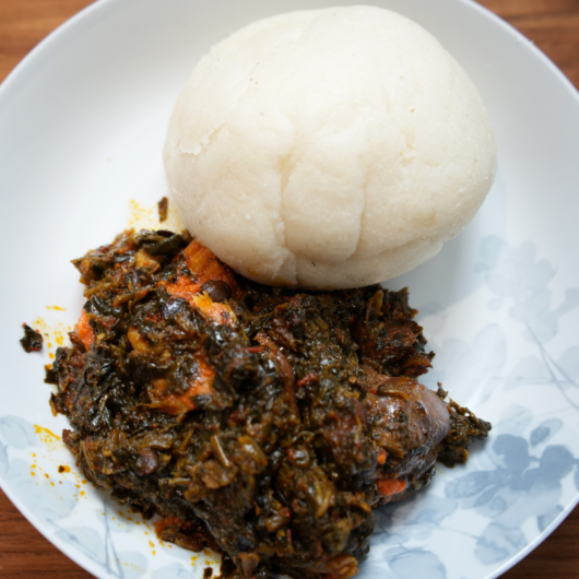 Easy Sadza Recipe | Ugali | African Cornmeal - Food Sturvs